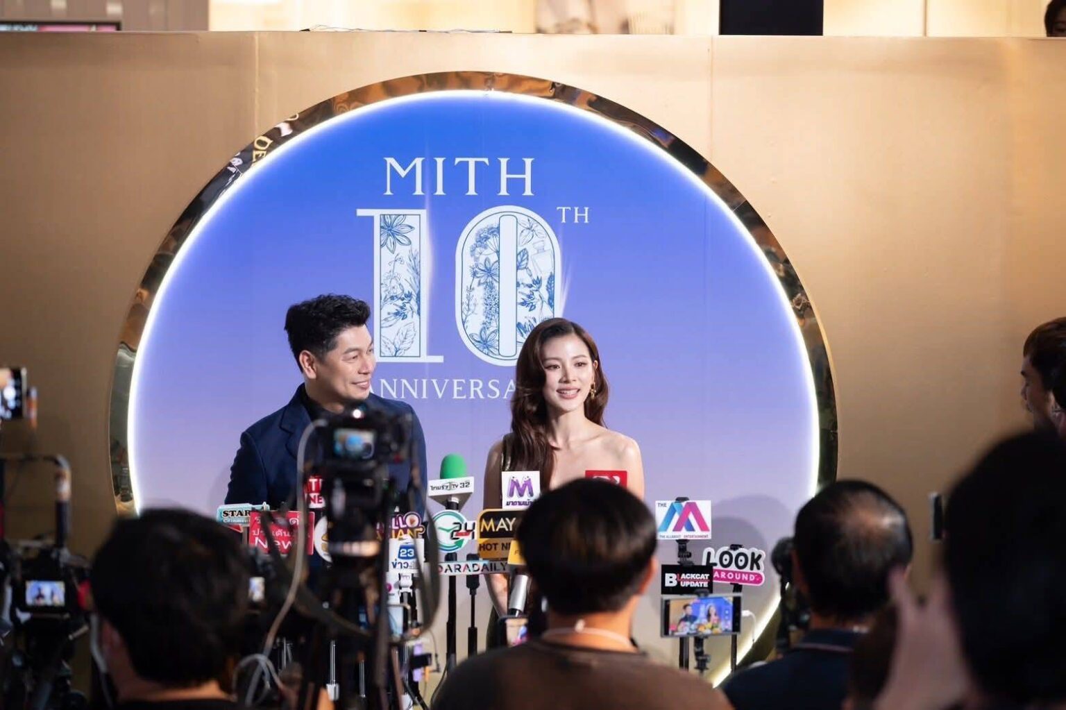 ครบรอบ 10 ปี น้ำหอมแบรนด์ไทย MITH(มิตท์) เปิดตัว ใบเฟิร์น-พิมพ์ชนกพรี ...